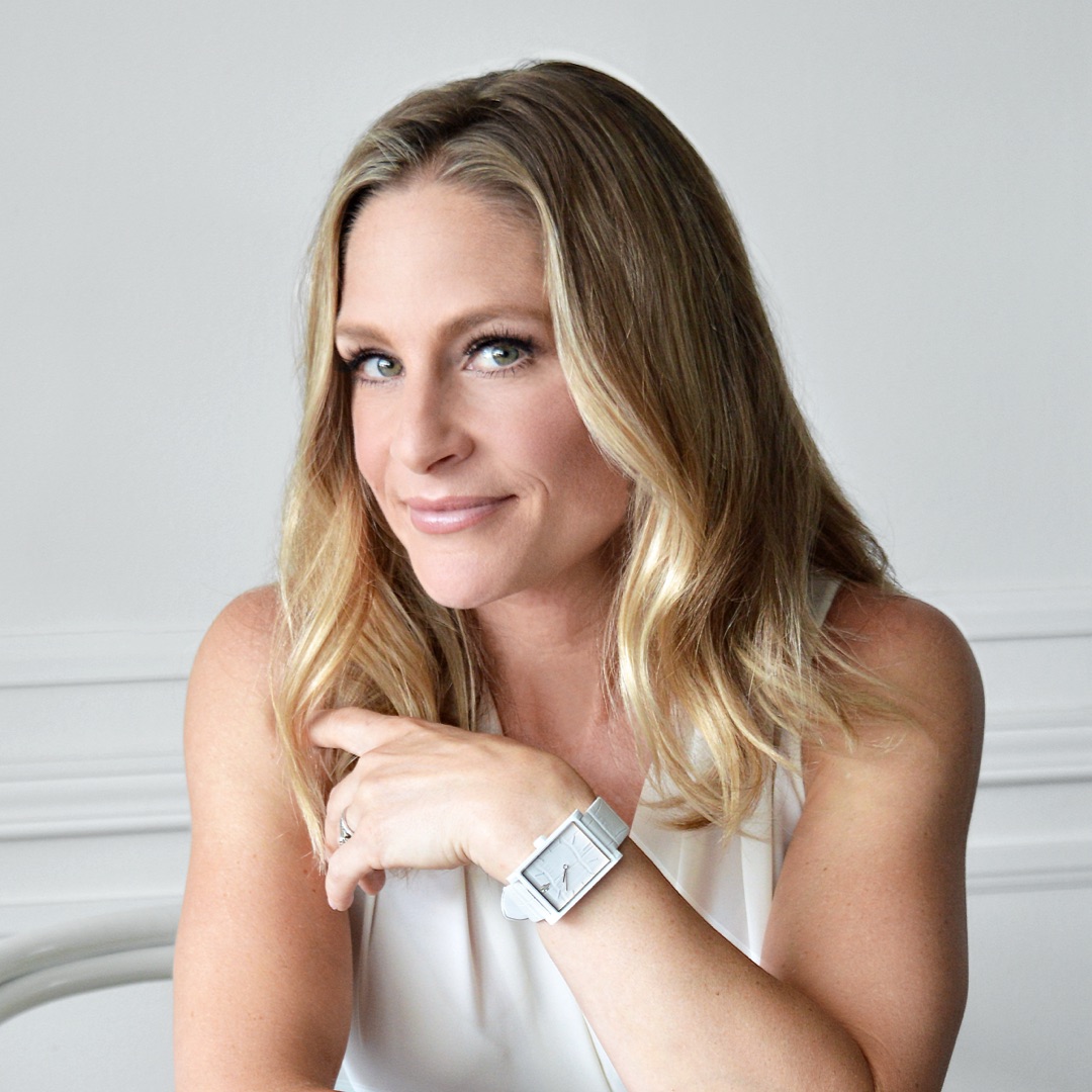 Tara Spencer-Nairn Wears VIEREN White Croc Luxury Watch